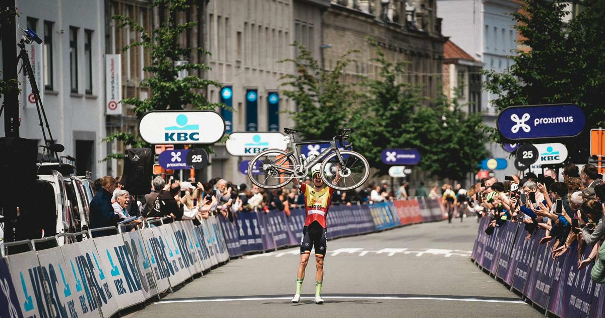 Jinze Joris sprints to victory with an impressive solo effort in the ...
